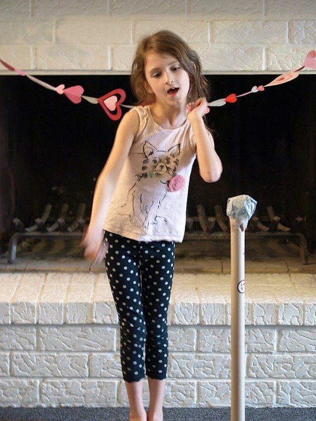 26 DIY Mic Stand Ideas For Recording Room