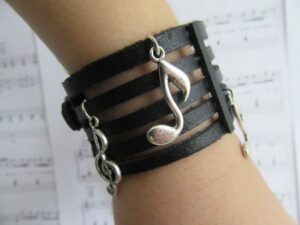 50 DIY Bracelet Projects To Make Today - DIYnCrafty