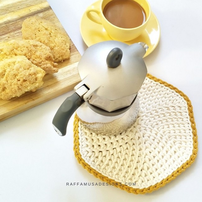 25 Easiest Crochet Hexagon Patterns + Tutorials (Free!) - DIYnCrafty