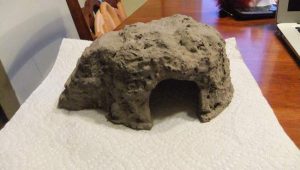 26 DIY Snake Hide Ideas For Your Pet Reptiles - DIYnCrafty
